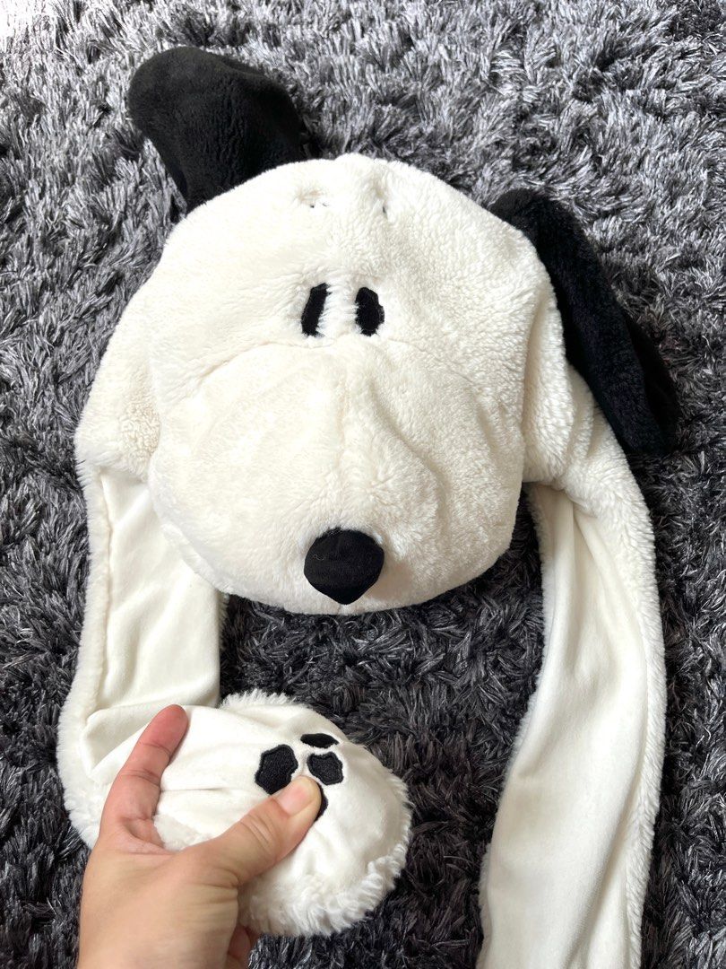 Universal Studio Japan Snoopy Moving Ear Hat, Hobbies & Toys ...
