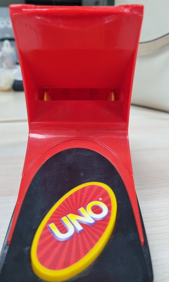 Uno card distributor, Hobbies & Toys, Toys & Games on Carousell