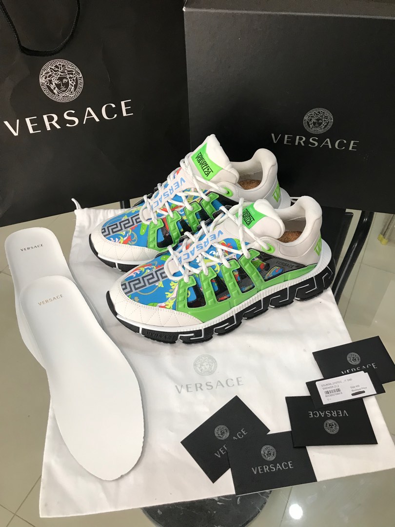 Versace X Triqreca baroque print sz 43, Fesyen Pria, Sepatu , Sneakers ...