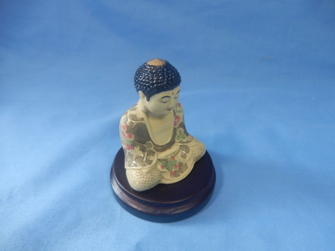 Vintage faux ivory fish bone resin hand carved netsuke Buddha wood ...