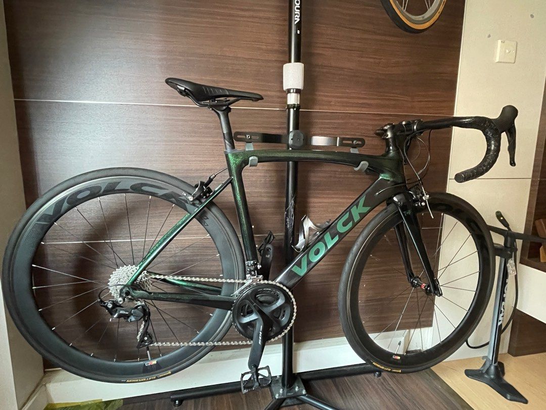 VOLCK Carbonite full carbon road bike, Sports Equipment, Bicycles ...