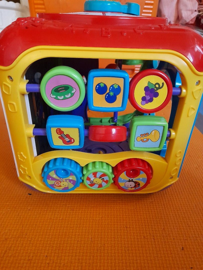 Vtech musical cube, Hobbies & Toys, Toys & Games on Carousell
