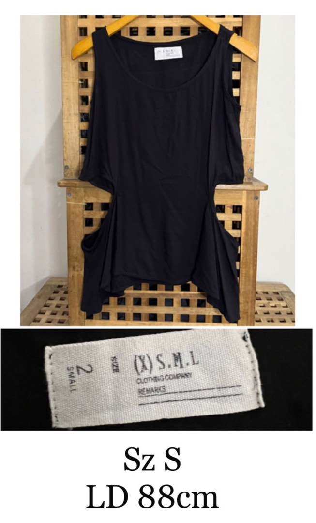 XSML side cut black top, Fesyen Wanita, Pakaian Wanita, Atasan di Carousell