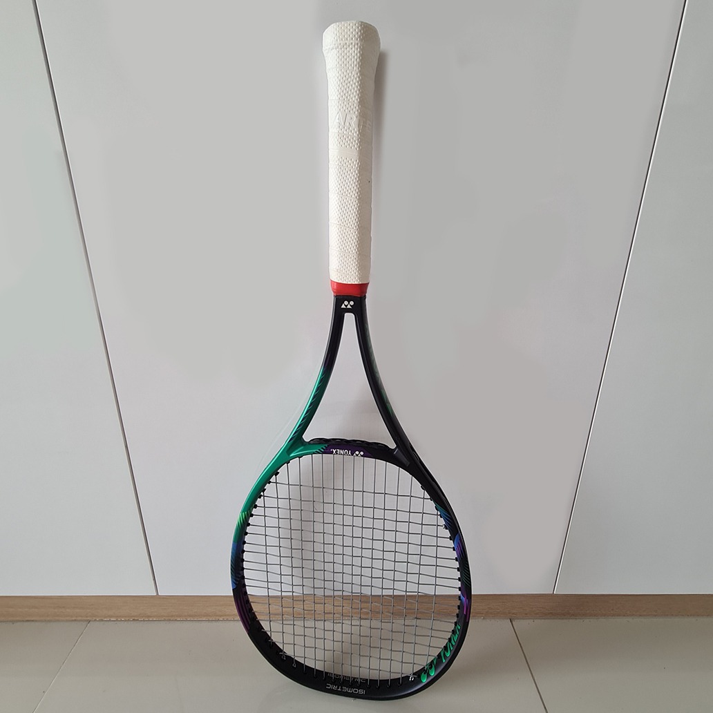 YONEX VCORE PRO 97, Sports Equipment, Sports & Games, Racket & Ball ...