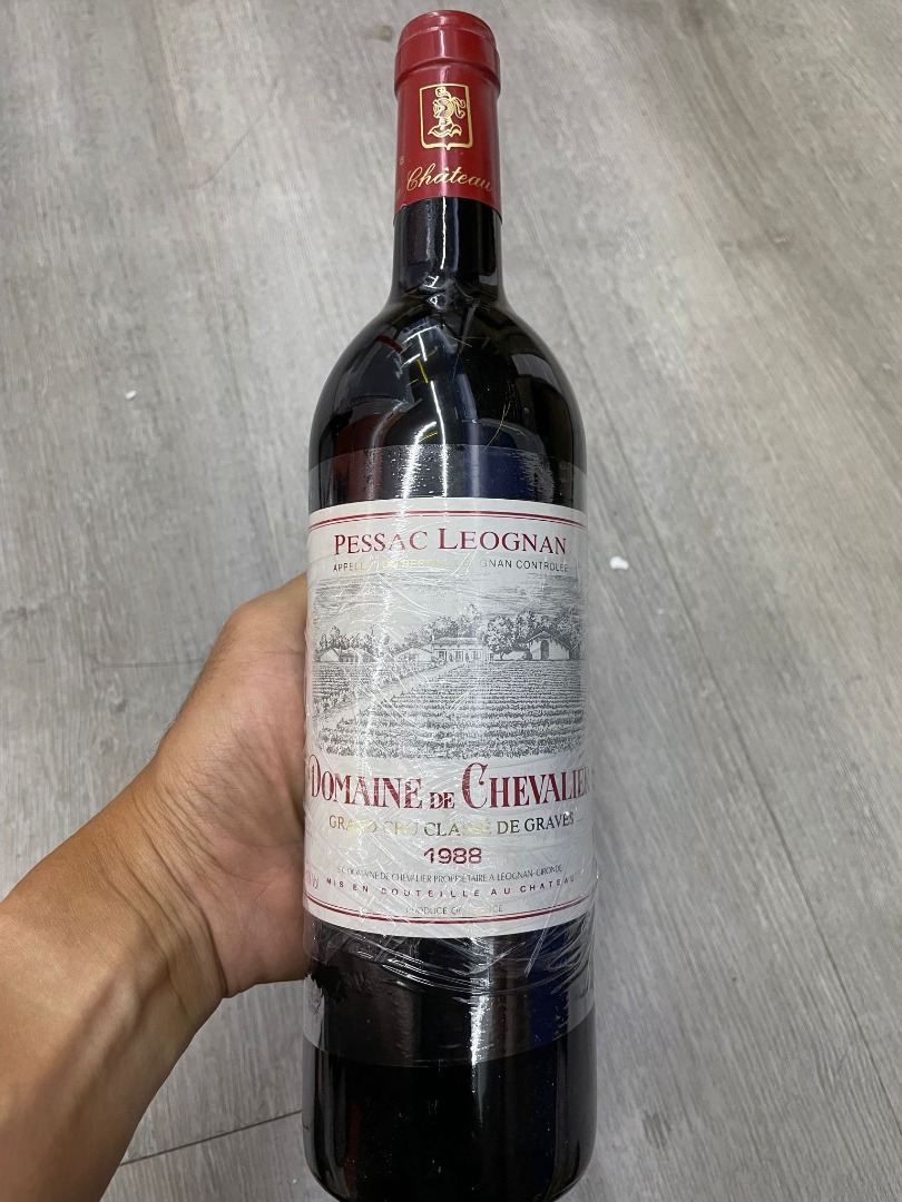 1998 Domaine de Chevalier [Red Wine], Food & Drinks, Alcoholic ...