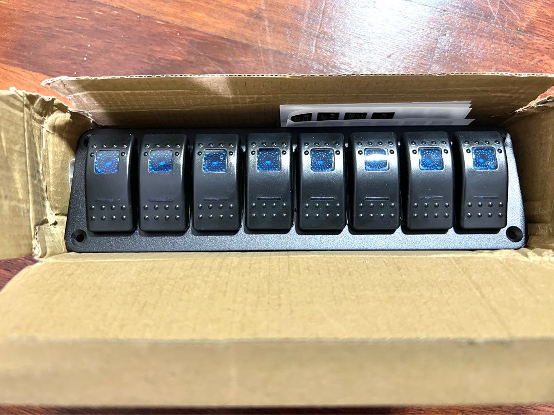 8 Gang Rocker Switch Panel 12V/24V For Car Truck Boat, TV & Home ...