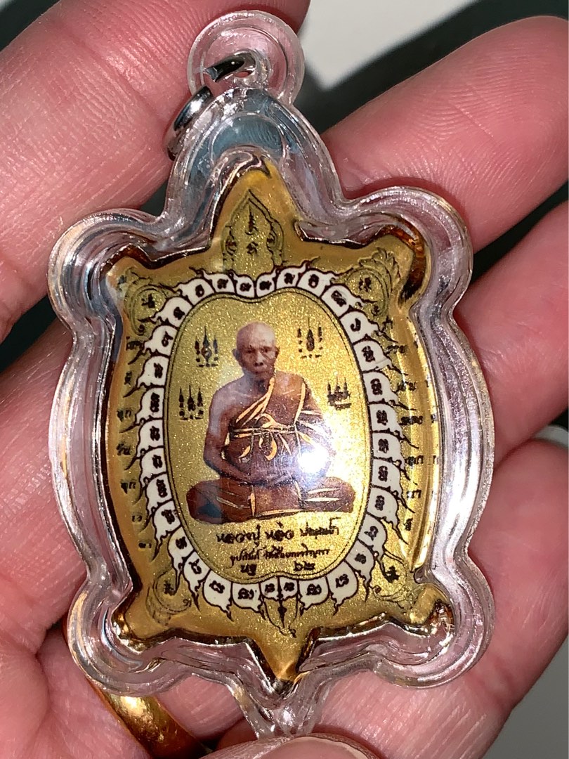 Aj Tap Lekin Lerchai Lp Liew Locket BE 2561, Hobbies & Toys, Memorabilia & Collectibles ...