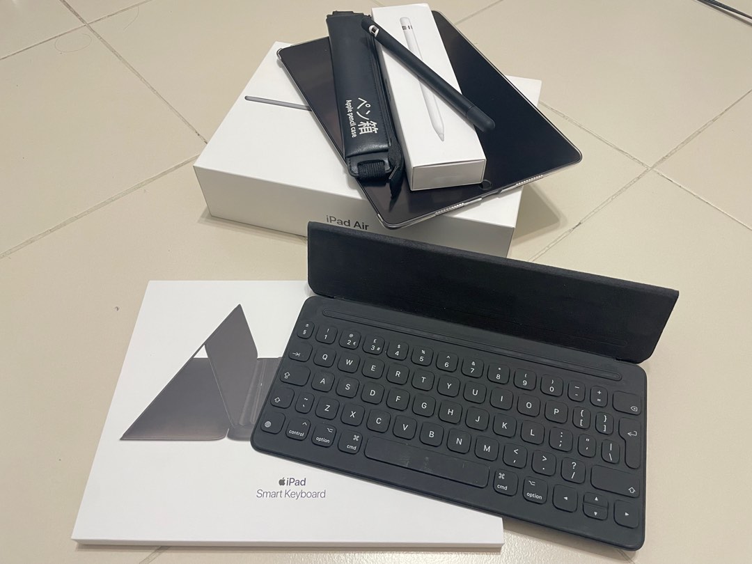 Apple iPad Smart Keyboard (9th Gen), Computers & Tech, Parts ...