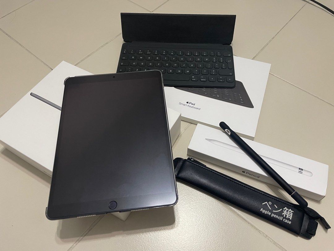 Apple iPad Smart Keyboard (9th Gen), Computers & Tech, Parts ...