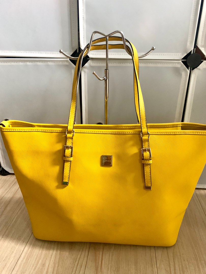 Authentic Sisley Tote Bag, Women's Fashion, Bags & Wallets, Tote Bags ...