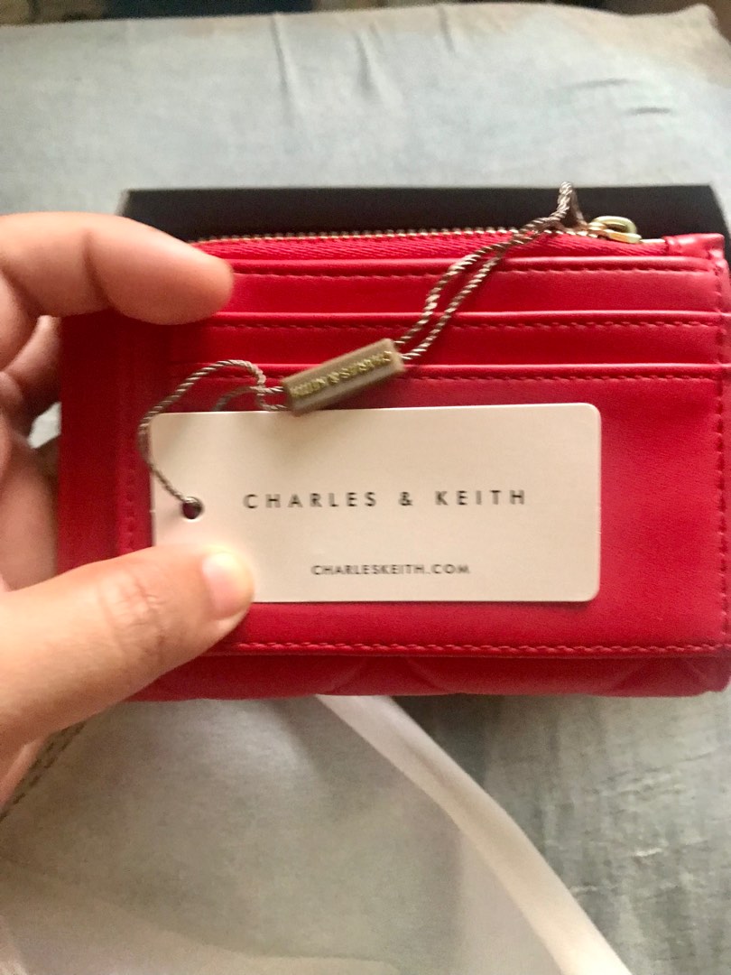 (Rush) Charles & Keith Gemma Quilted Wallet Red (brand new), Women's ...