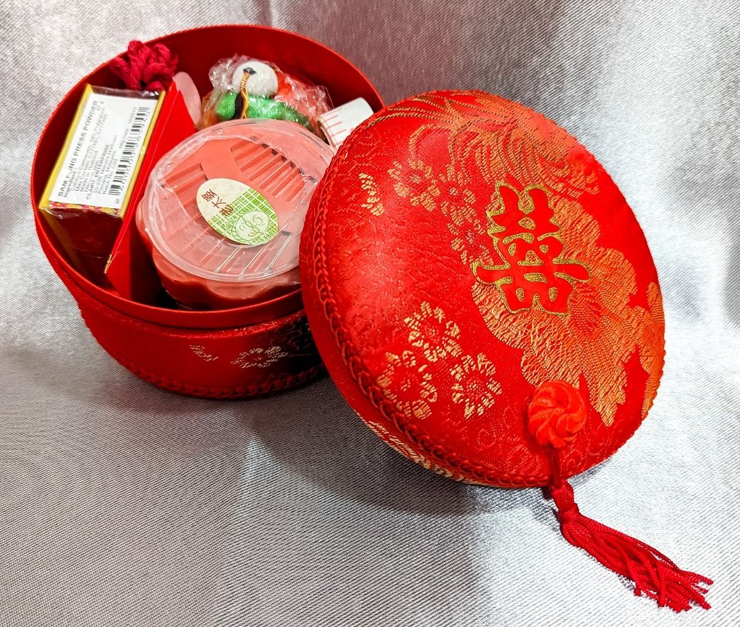 Chinese Wedding Dowry For Bride Red Round Needle Box Sewing Kit Set ...