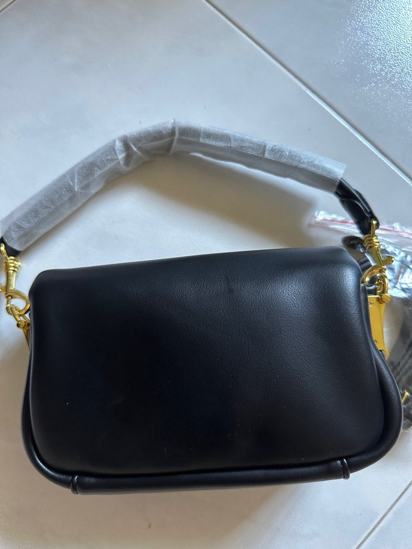 coach pillow tabby mini black sling/shoulder bag, Women's Fashion, Bags ...