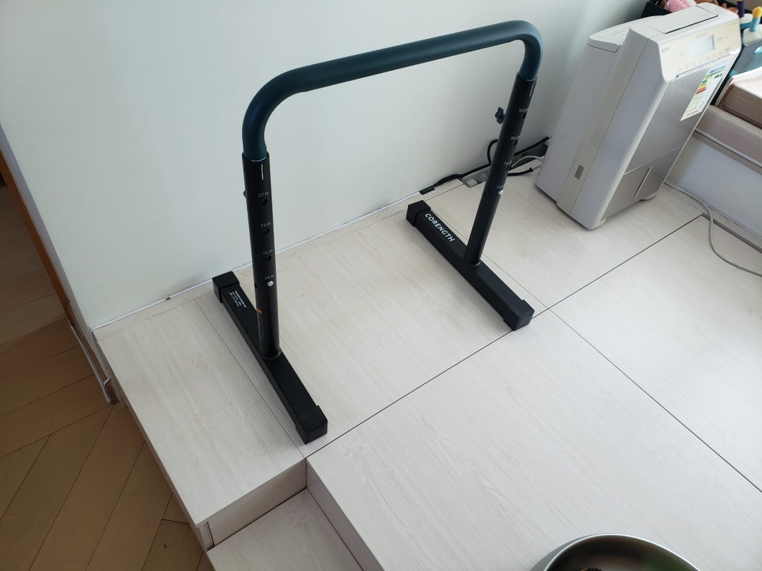 Corength Adjustable Dip Bars, 運動產品, 運動與健身, 運動與健身 - 有氧健身器材 - Carousell