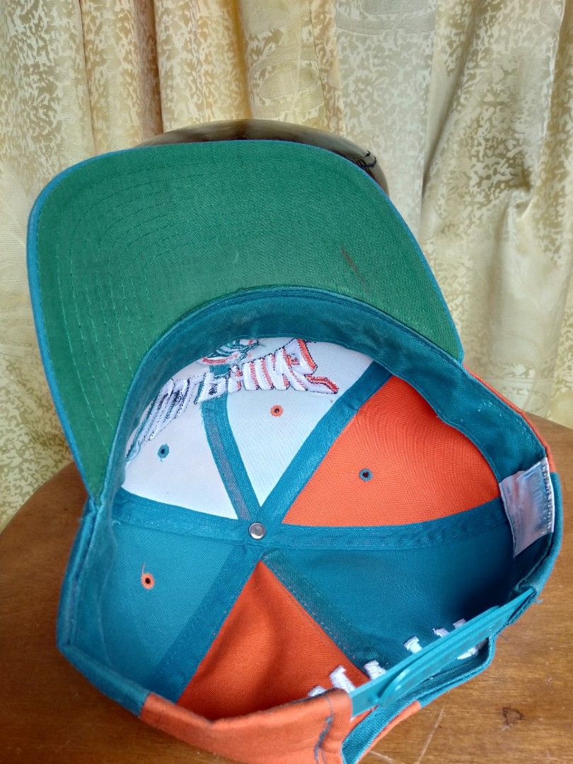 DOLPHINS PINWHEEL, Men's Fashion, Watches & Accessories, Caps & Hats on ...