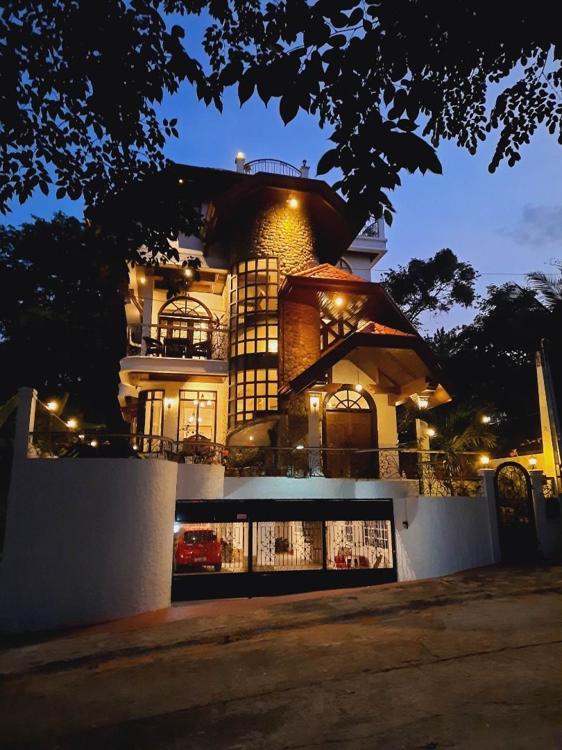 Eastridge Executive Village Fully Furnished 8BR House and Lot in ...