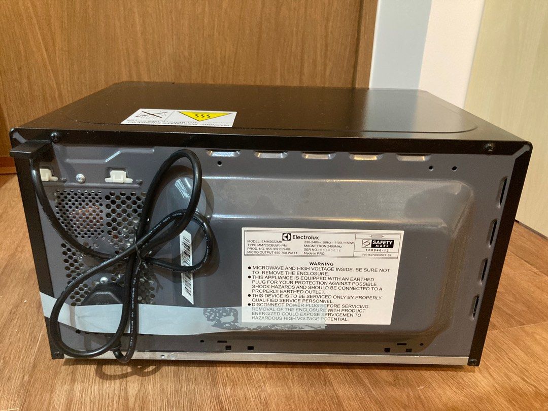 Electrolux EMM2022MK Microwave Oven 20L, TV & Home Appliances, Kitchen ...