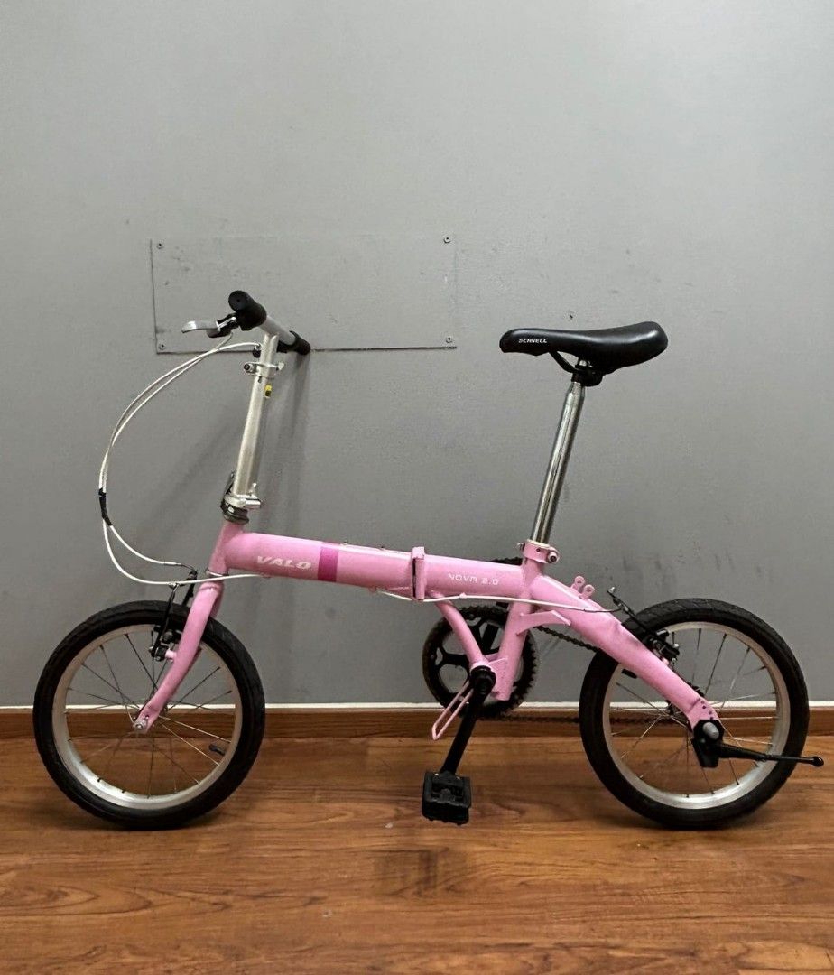 Folding bike, like new light weight, Sports Equipment, Bicycles & Parts, Bicycles on Carousell