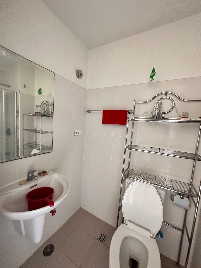 Foreclosed Condominium Unit in Tagaytay, Property, For Sale, Apartments ...