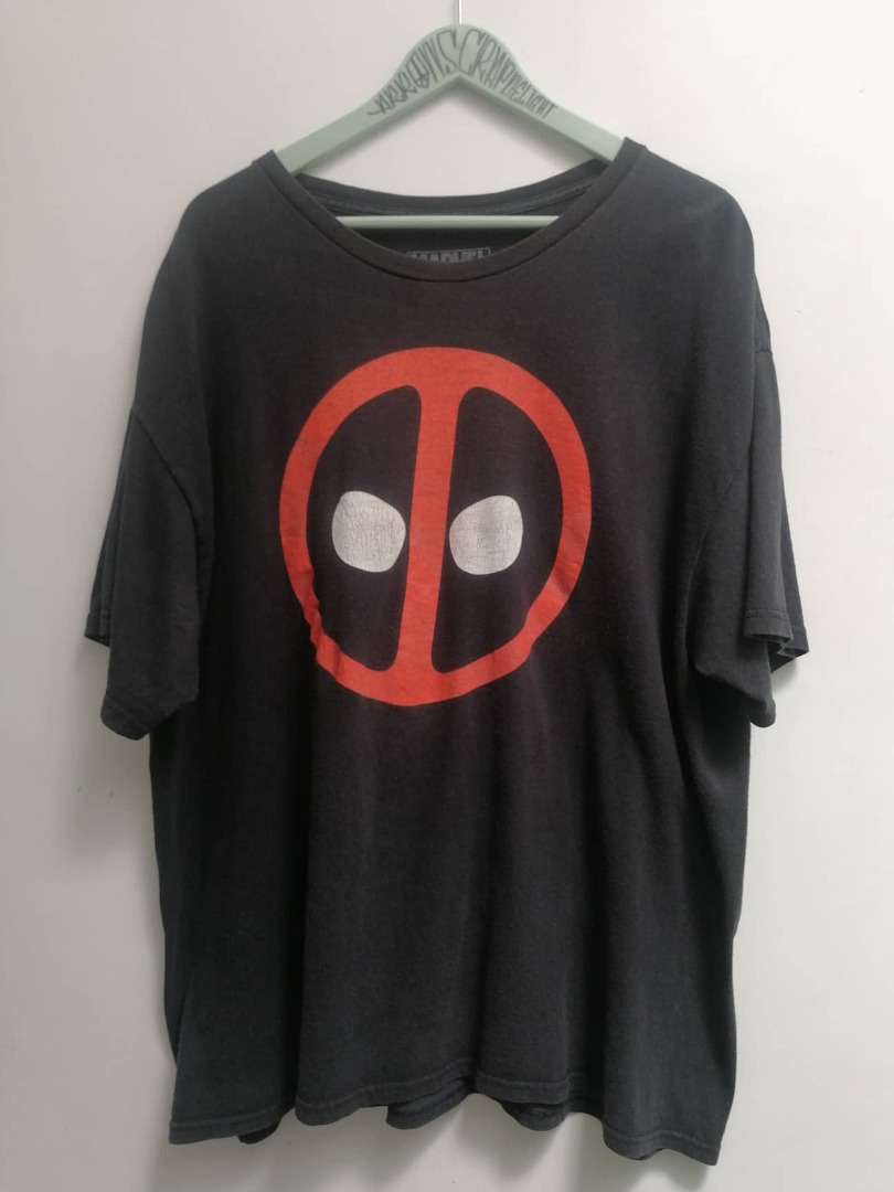 Deadpool Round Face, Men's Fashion, Tops & Sets, Tshirts & Polo Shirts ...