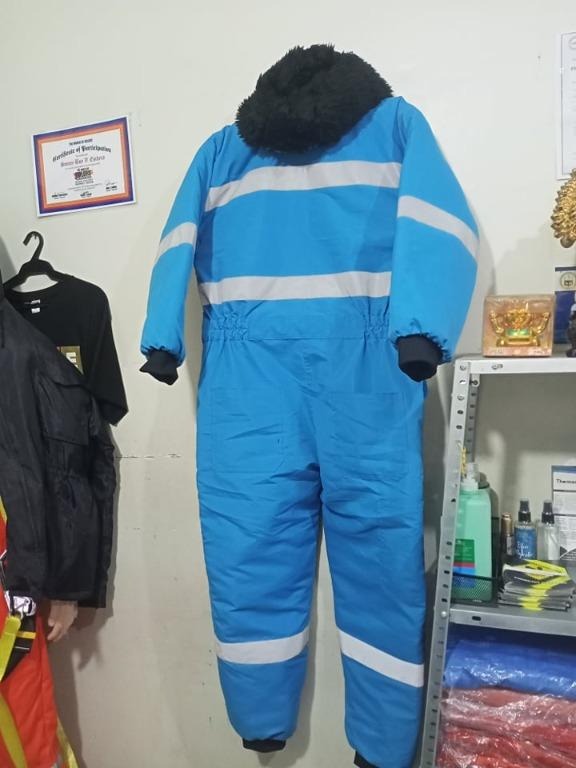 FREEZER JACKET on Carousell