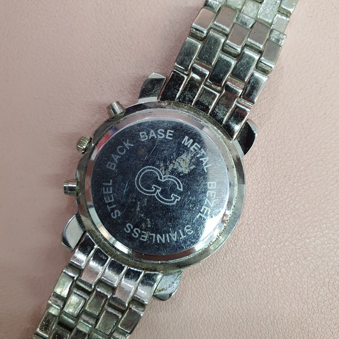 GC Guess Collection Quartz, Women's Fashion, Watches & Accessories, Watches on Carousell