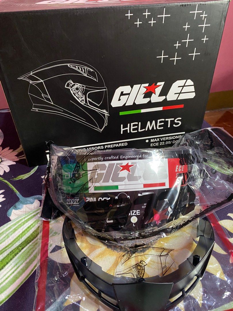Gillie Helmet, Motorbikes, Motorbike Parts & Accessories, Helmets and ...
