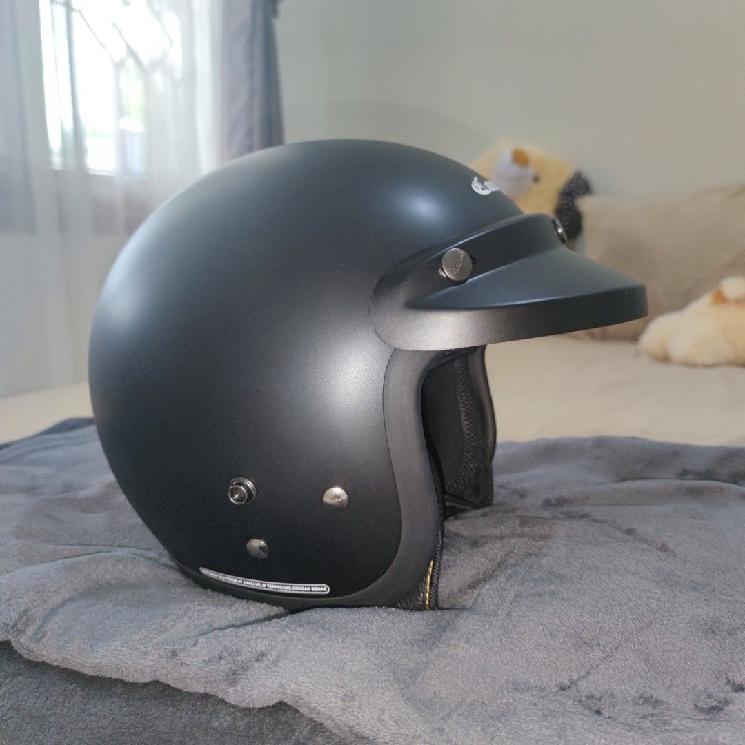 Helm Cargloss hitam doff ukr M on Carousell