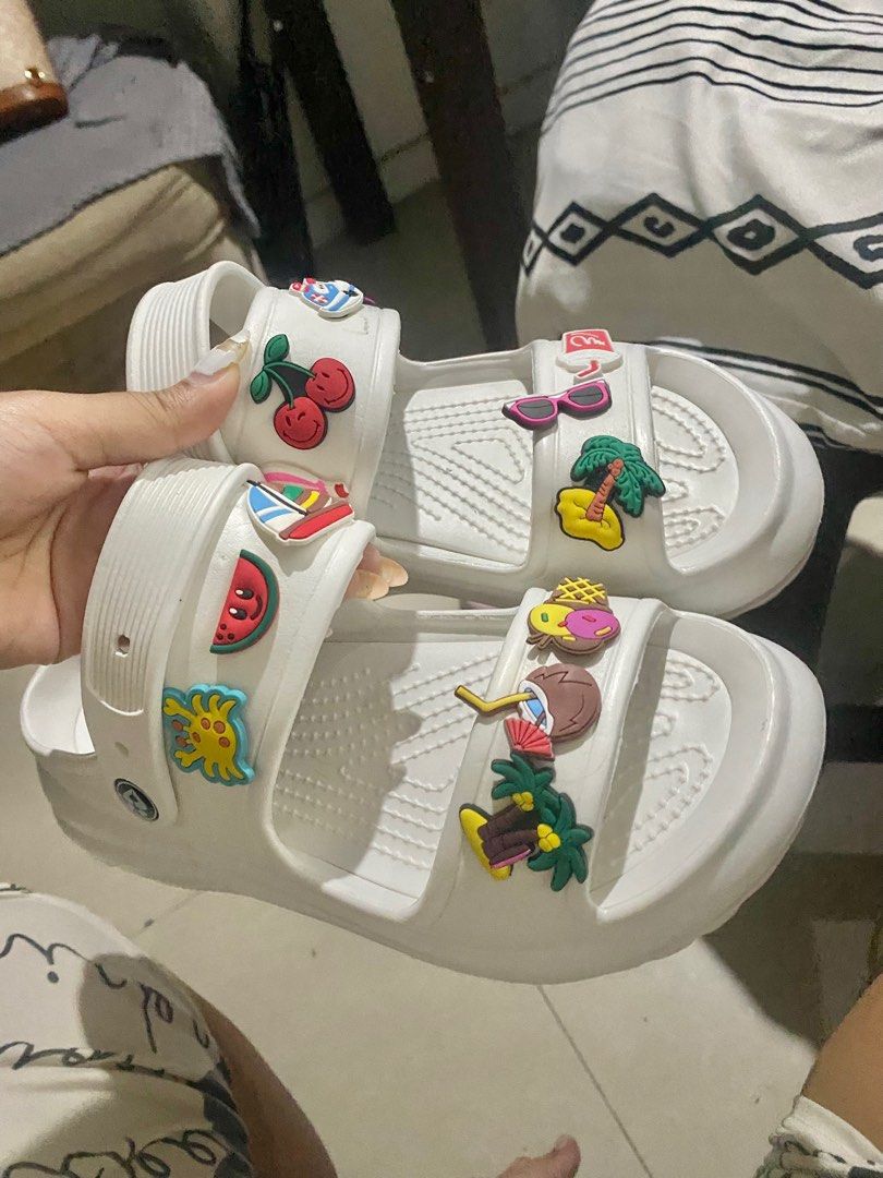 High crocs 2inch clogs, Women's Fashion, Footwear, Sandals on Carousell