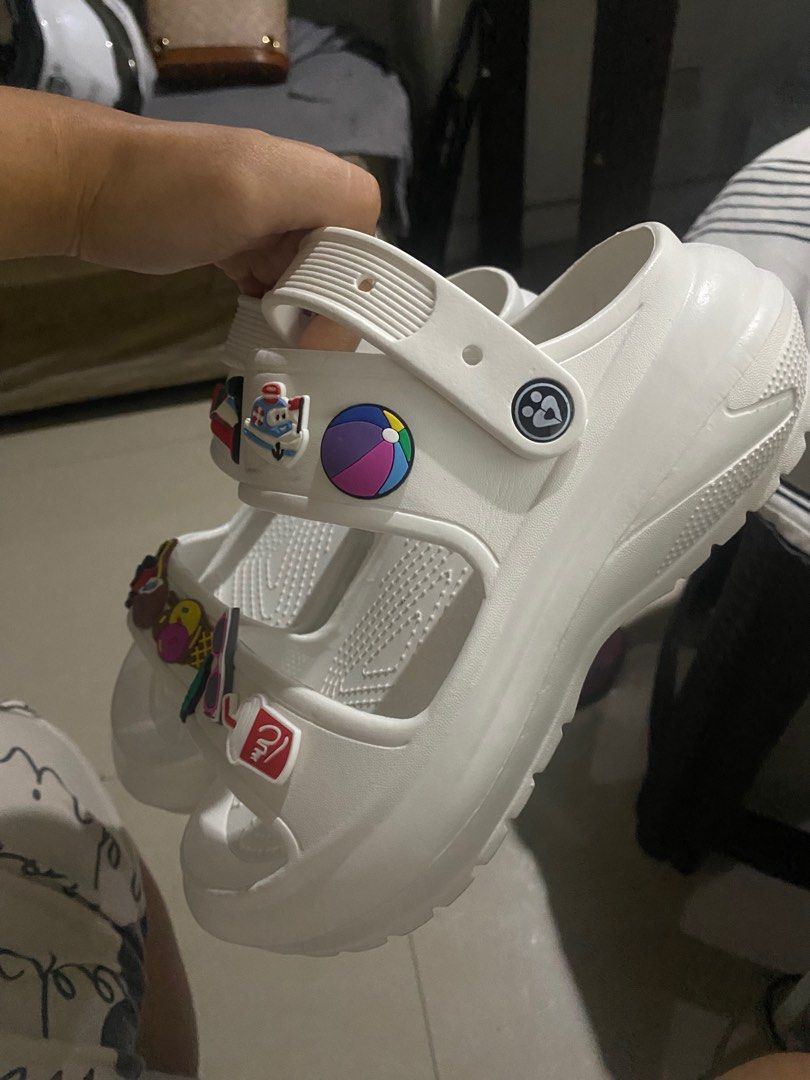 High crocs 2inch clogs, Women's Fashion, Footwear, Sandals on Carousell