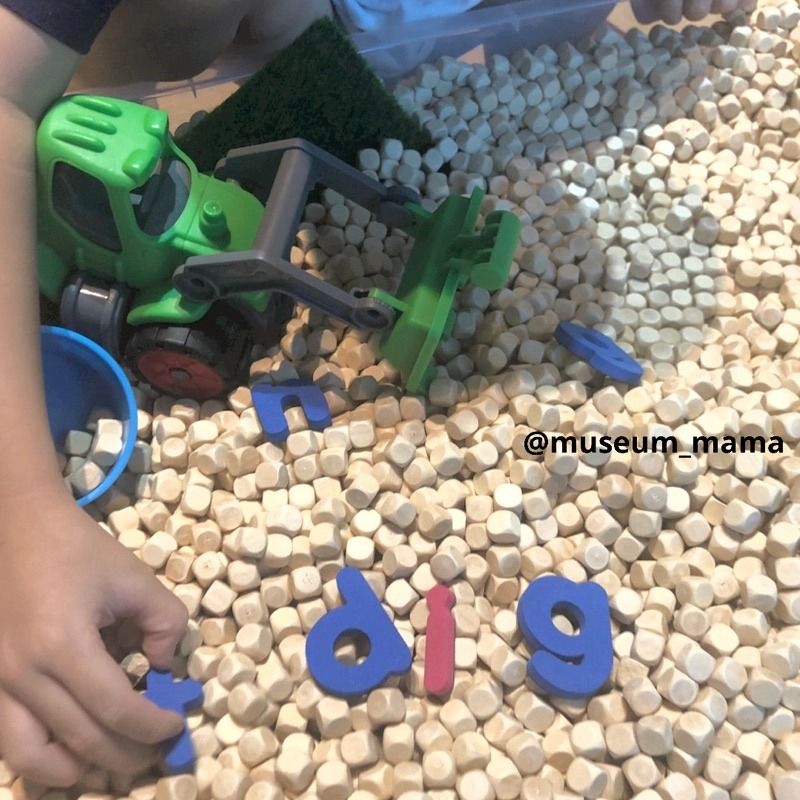 Hinoki wood cubes / pieces for sensory play bin NT1728, Hobbies & Toys ...