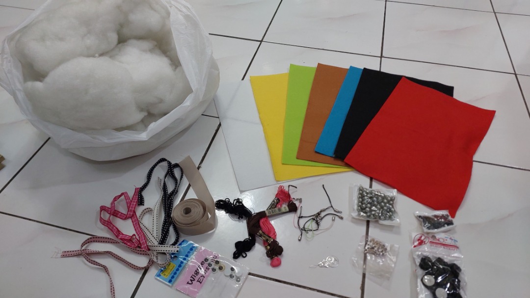 Hobby kit | Felt , button , ribbon , stuffing | felt, butang, ribon ...