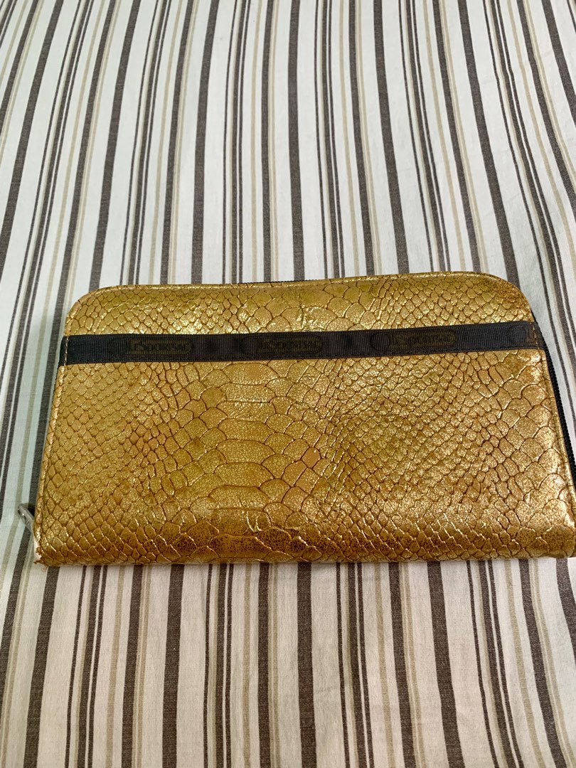 Original Kipling Zip wallet on Carousell