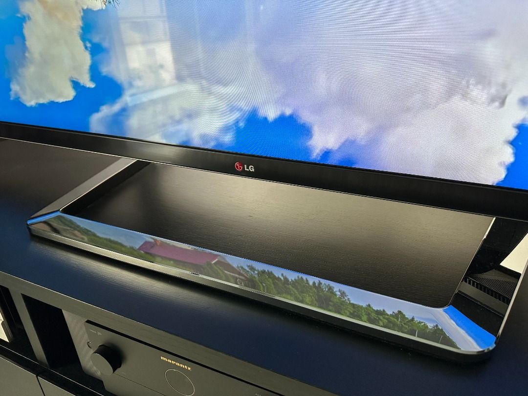 LG 84 inch UHD 4K TV 84LM9600 selling CHEAP, TV & Home Appliances, TV ...