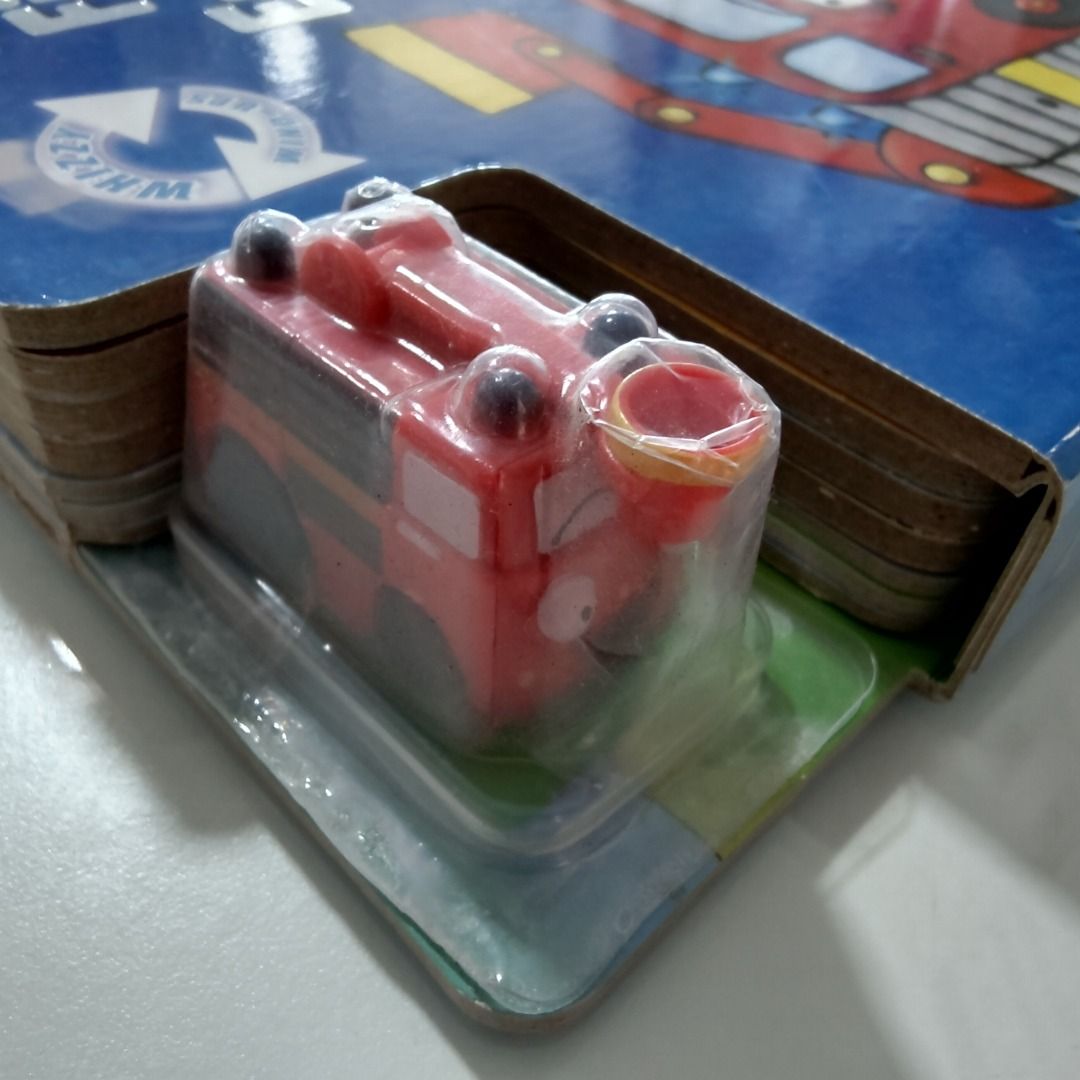 Little Fire Engine (Igloo books) Whizzy Winders, Hobbies & Toys, Books ...