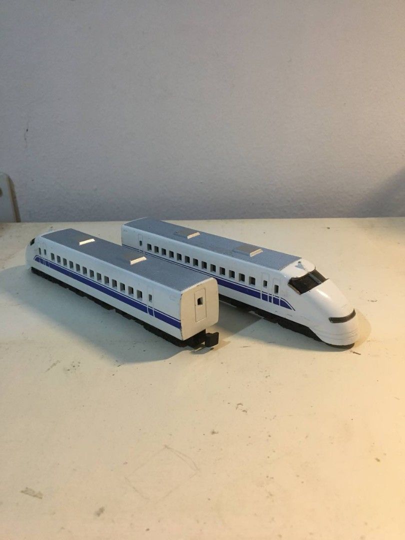!!LOOSE!! TRANE TRAIN MODEL, Hobbies & Toys, Toys & Games on Carousell