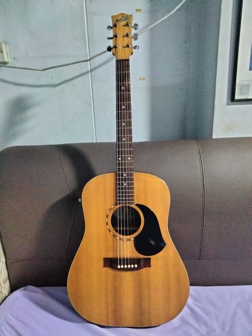 Maton M325 dreadnought, Hobbies & Toys, Music & Media, Musical ...