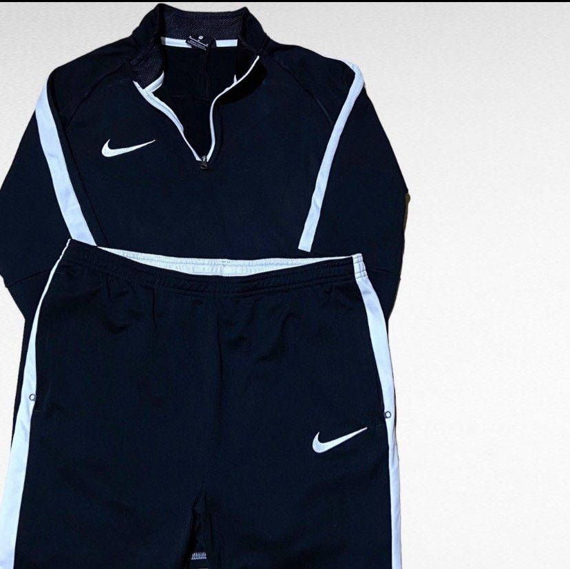 Nike terno jacket and pants, Men's Fashion, Activewear on Carousell