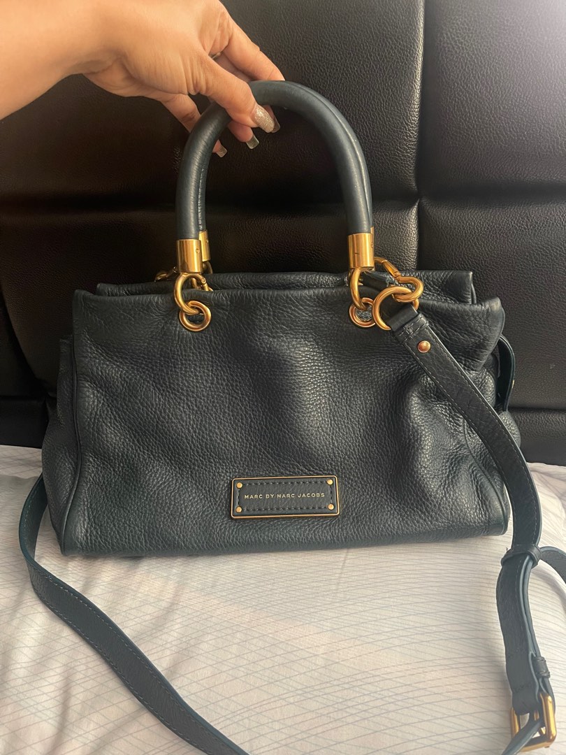 Original Marc Jacobs 2way, Luxury, Bags & Wallets on Carousell