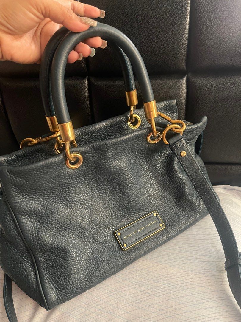 Original Marc Jacobs 2way, Luxury, Bags & Wallets on Carousell