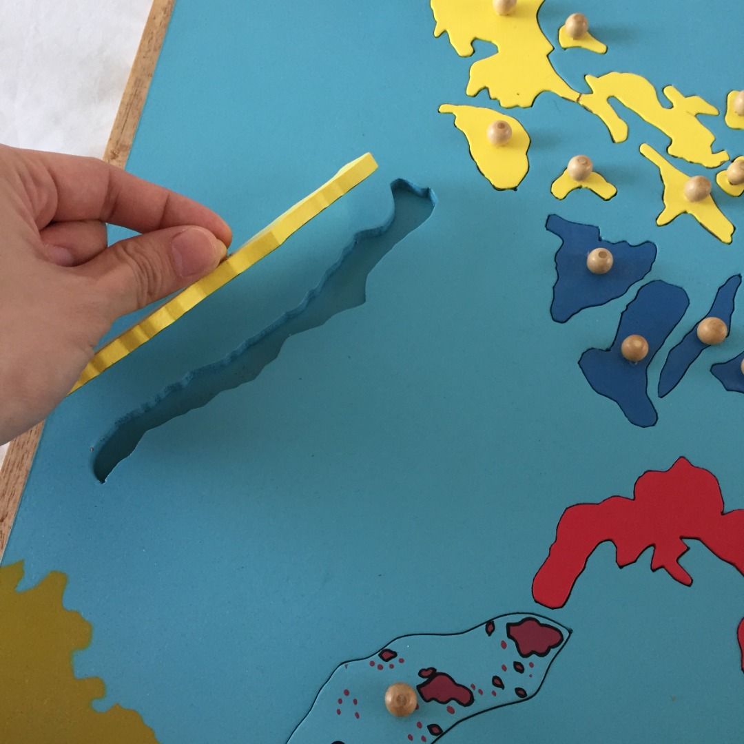 Preloved: Wooden Philippine Puzzle Map in 3 Groups by Planet Montessori ...