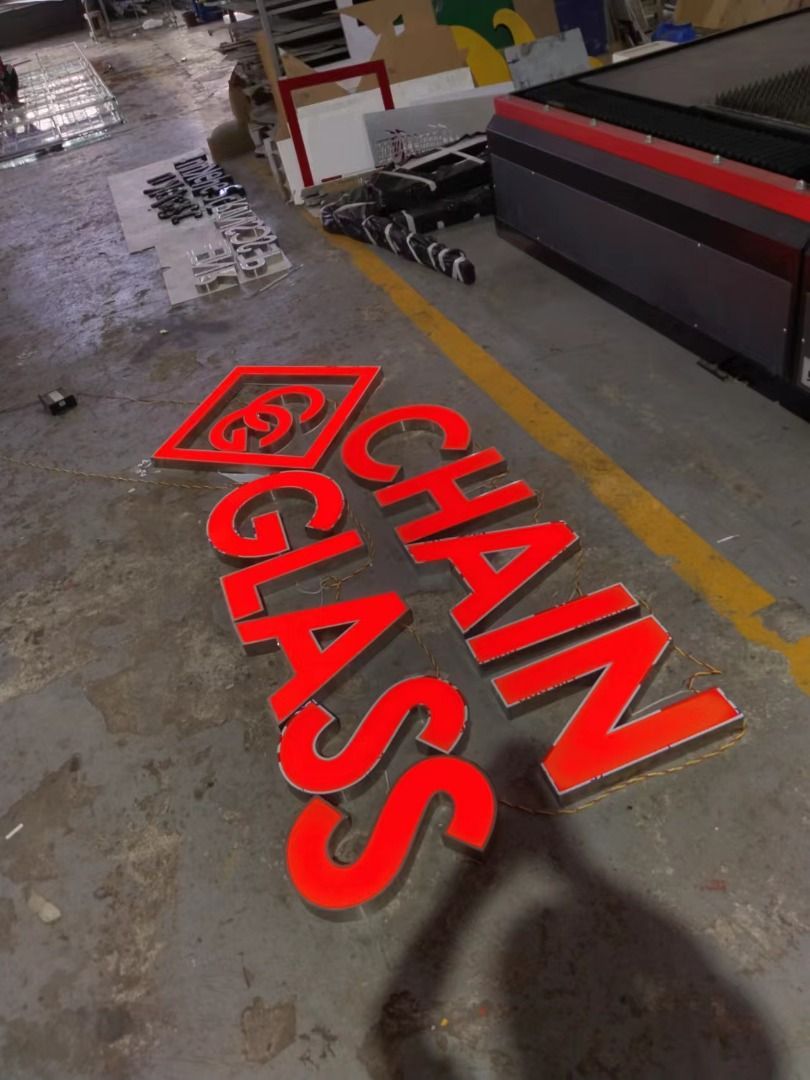 QUALITY SIGNAGES- ACP, G.I, STAINLESS, ACRYLIC, PANAFLEX, ETC ...