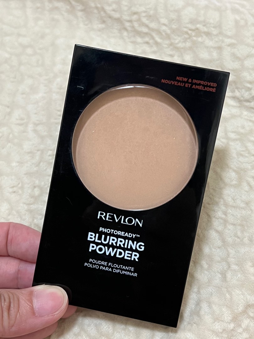 Revlon Blurring powder on Carousell