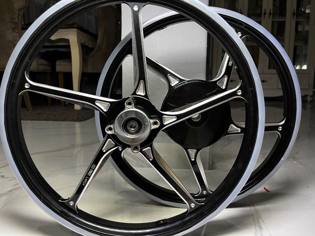 Rim fg511 enkei hitam kilat 20T, Motorbikes on Carousell