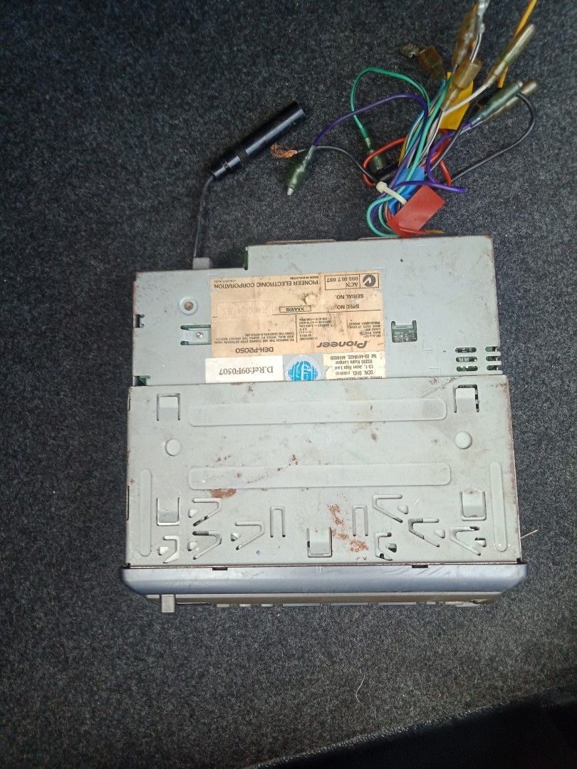 Saga vvt radio lama, Audio, Other Audio Equipment on Carousell