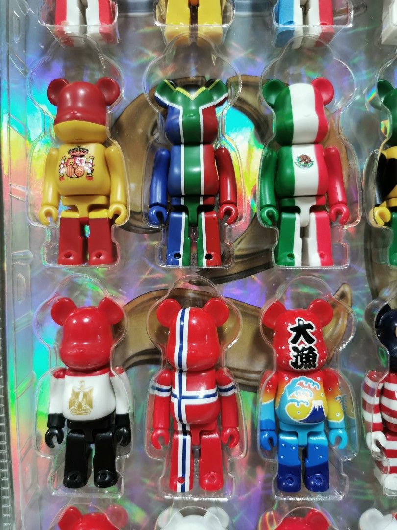 Series 1 to 45 bearbrick (Be@rbrick) Flag Series, Hobbies & Toys, Toys ...