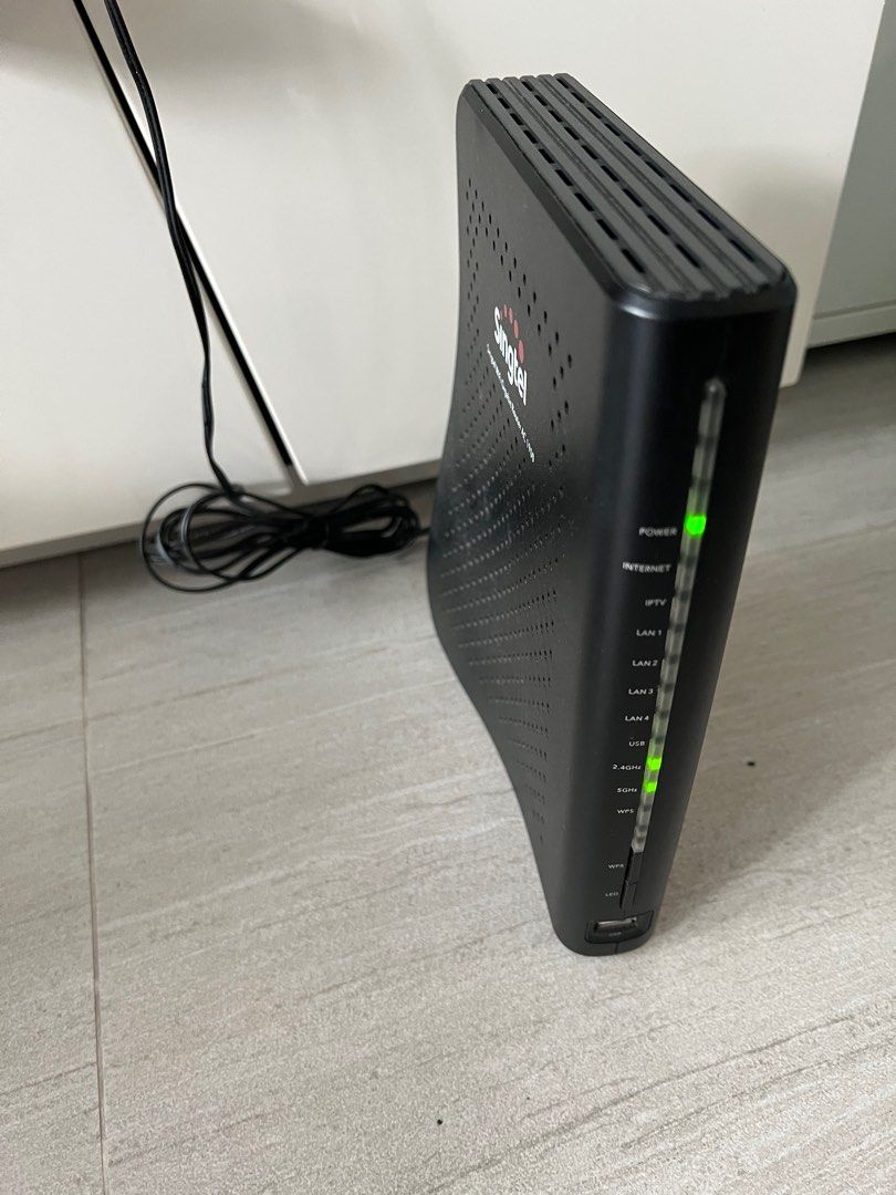 Singtel wifi gigabit router AC1900 (complete set), Computers & Tech ...