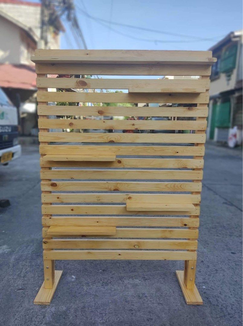 Standee Shelf Backdrop on Carousell