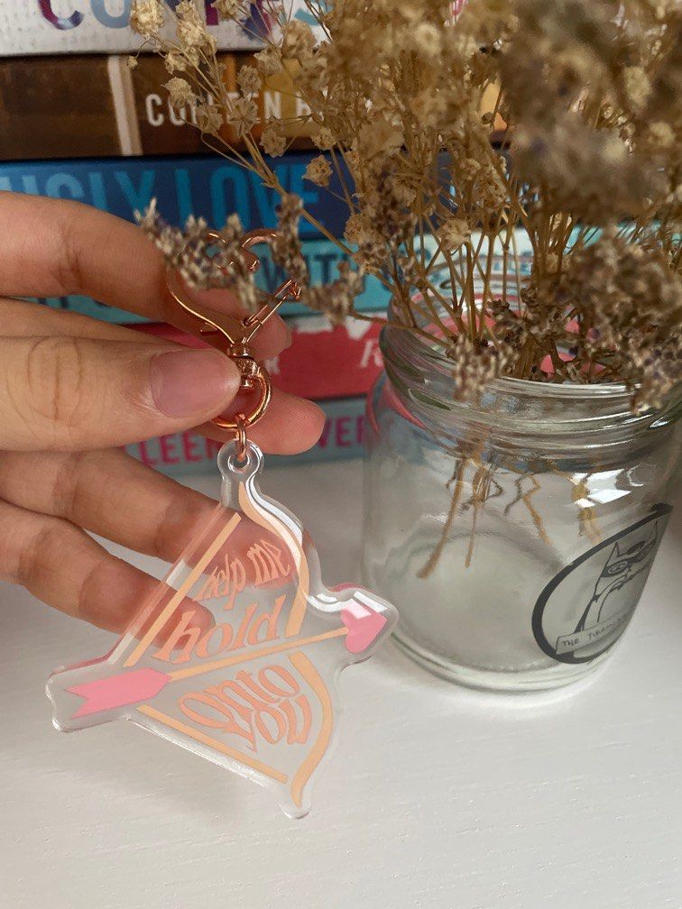 taylor swift keychains, Hobbies & Toys, Memorabilia & Collectibles, Fan ...