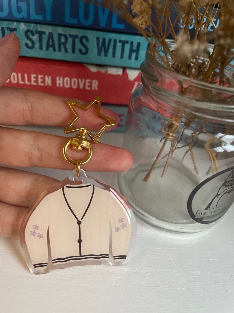 taylor swift keychains, Hobbies & Toys, Memorabilia & Collectibles, Fan ...